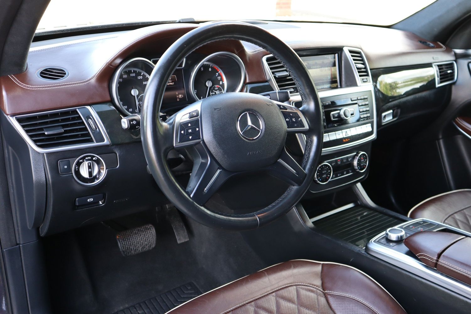 2016 Mercedes-Benz GL-550 GL 550 4MATIC | Victory Motors of Colorado