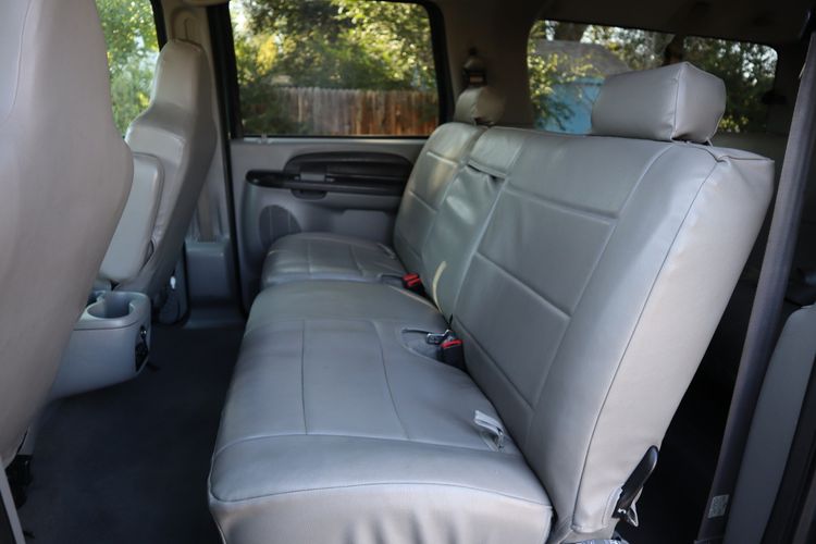 2005 Ford Excursion XLT | Victory Motors of Colorado