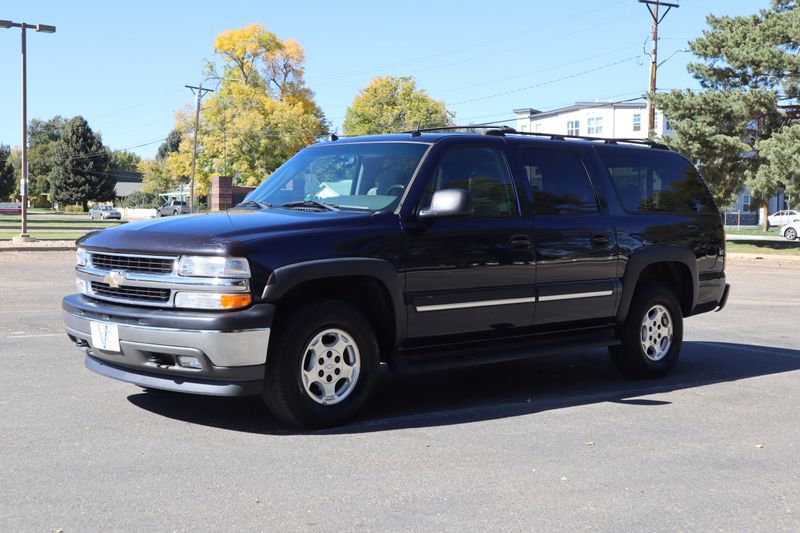 2005 Chevrolet Suburban Photos