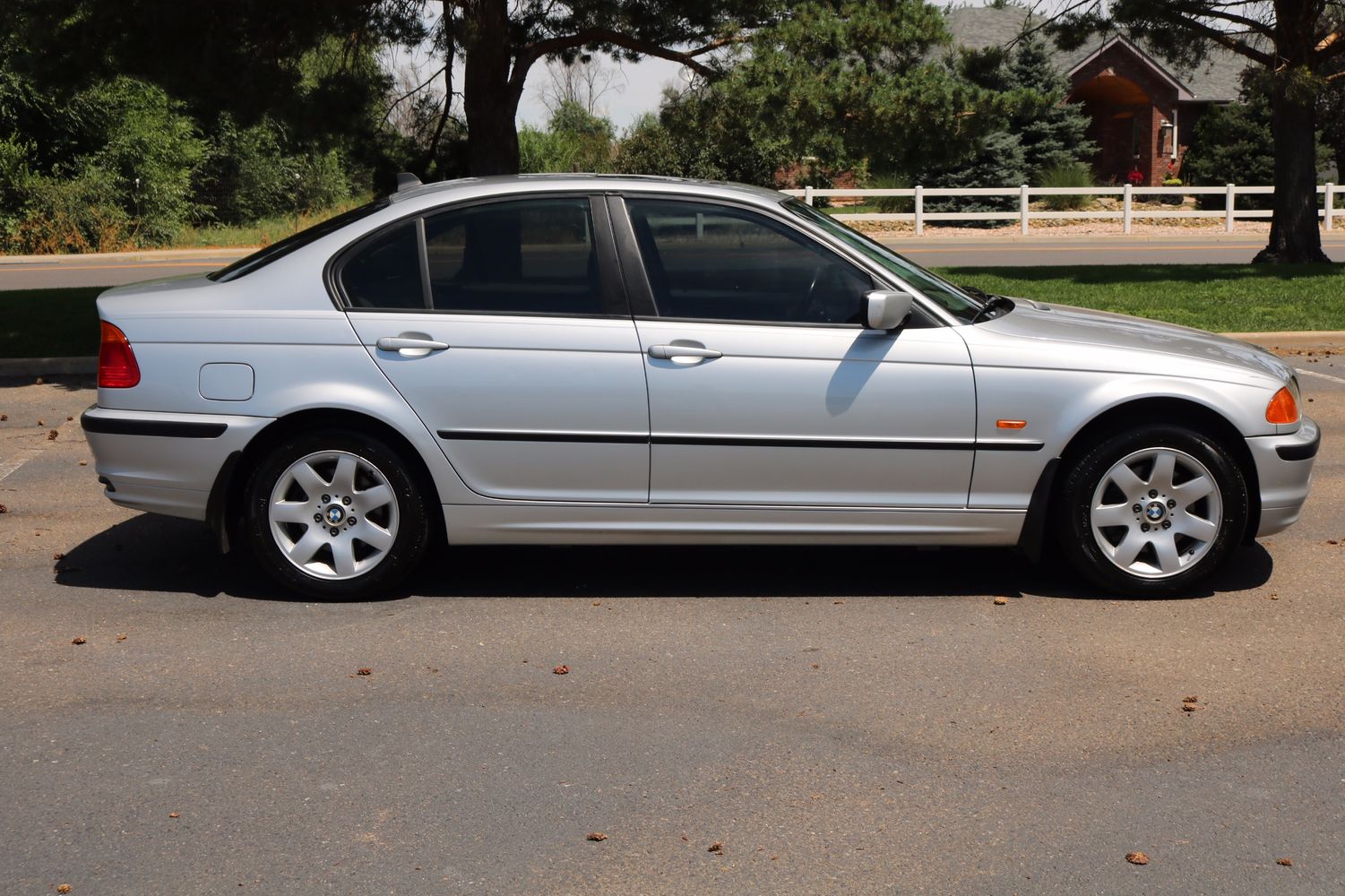 2001 BMW 325i | Victory Motors of Colorado