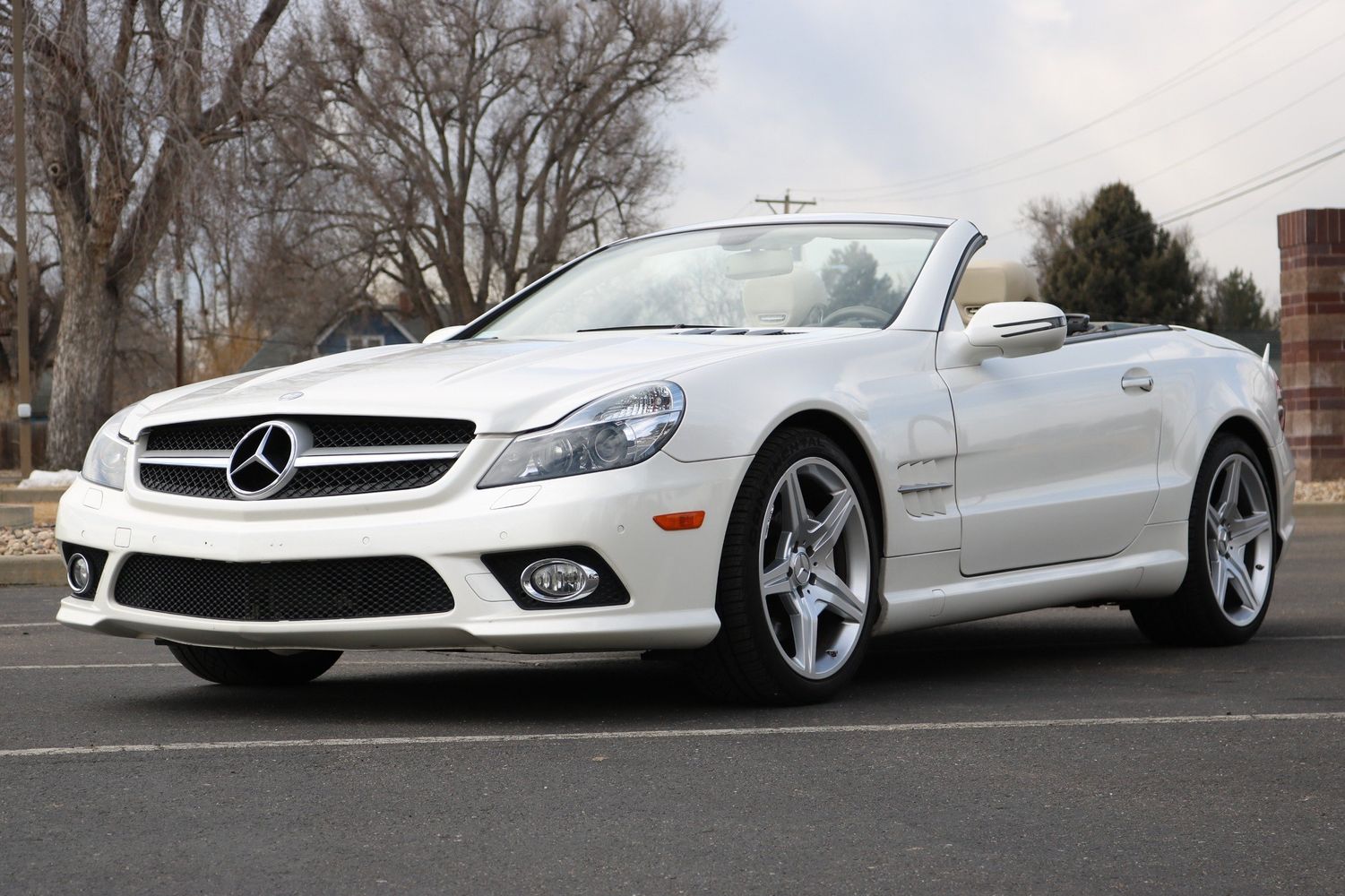 2009 Mercedes-Benz SL 550 Hardtop Convertible | Victory Motors of Colorado