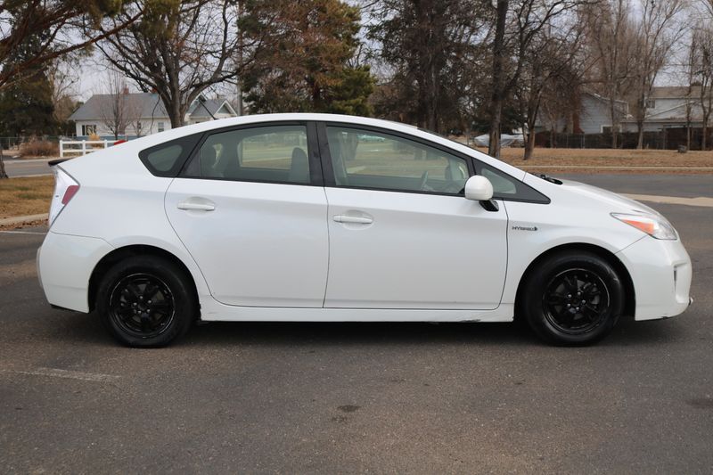 2014 Toyota Prius Photos