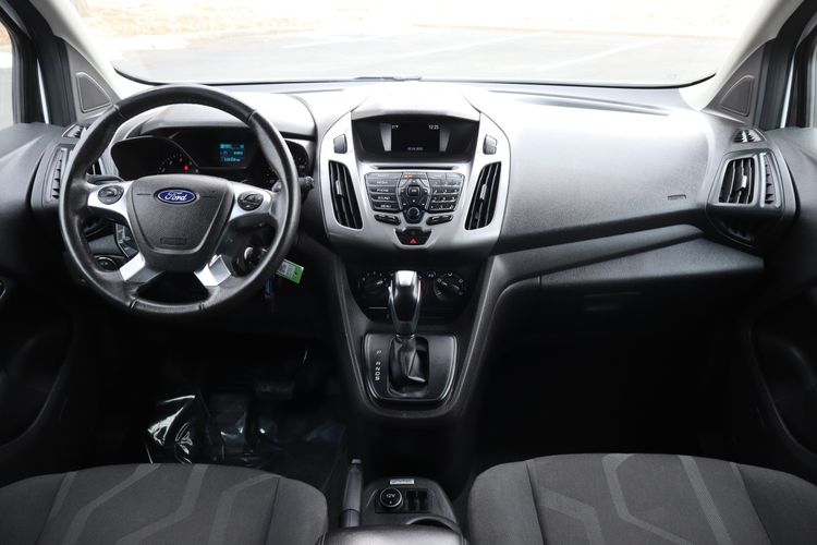2018 Ford Transit Connect Carg XLT | Victory Motors of Colorado