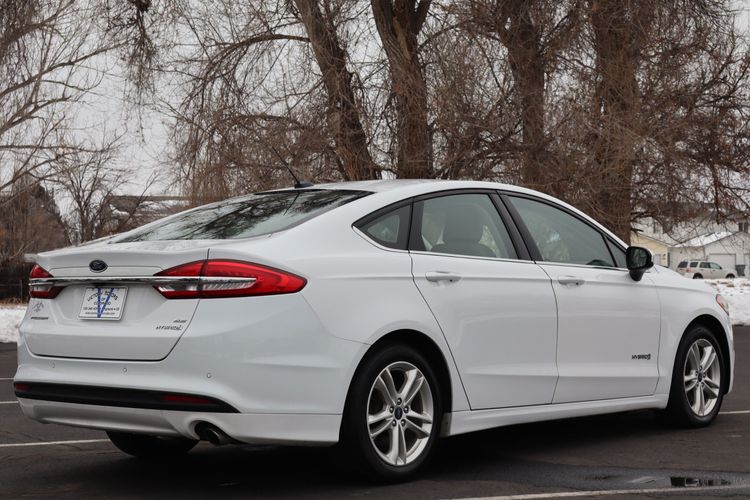 2018 Ford Fusion Hybrid SE | Victory Motors of Colorado