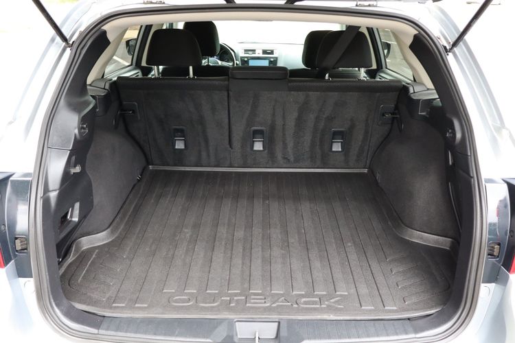 2015 Subaru Outback 2.5i Premium | Victory Motors of Colorado
