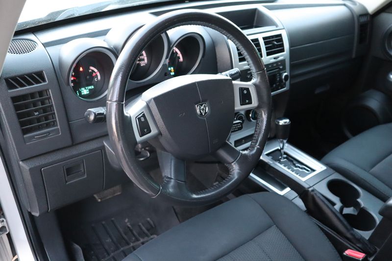 2011 Dodge Nitro Photos