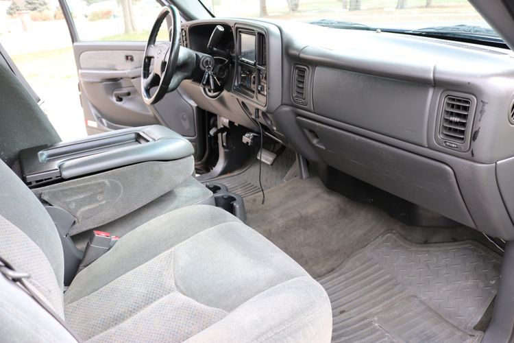 2003 Chevrolet Silverado 1500 4WD | Victory Motors of Colorado