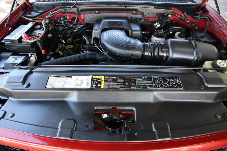 2002 Ford F-150 Lariat | Victory Motors of Colorado