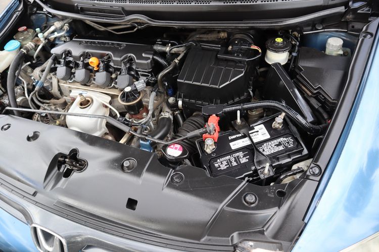 2007 Honda Civic DX-G | Victory Motors of Colorado