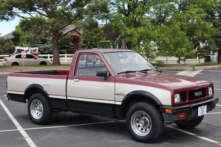 1987 Isuzu Pickup Base | Victory Motors of Colorado