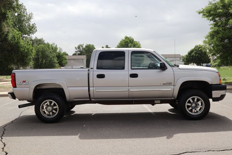 2006 Chevrolet Silverado 2500HD Photos