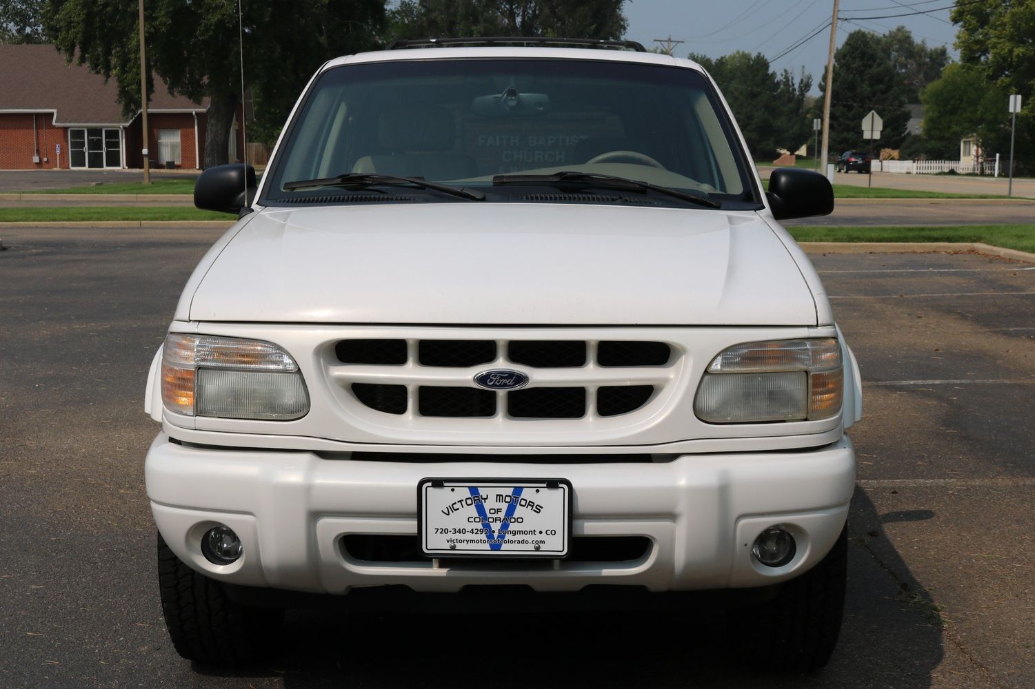 2000 Ford Explorer Limited | Victory Motors of Colorado