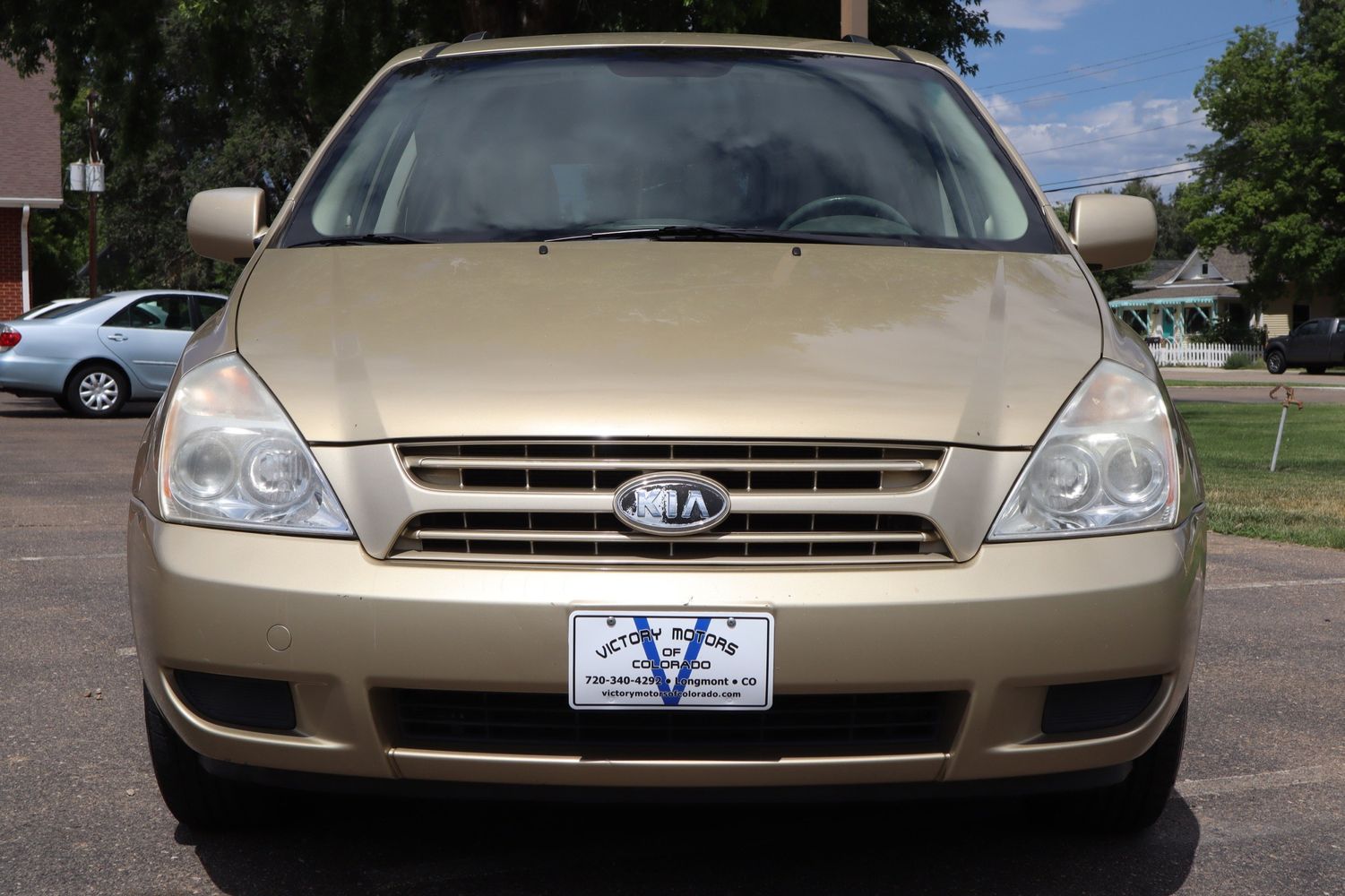 2010 Kia Sedona LX | Victory Motors of Colorado