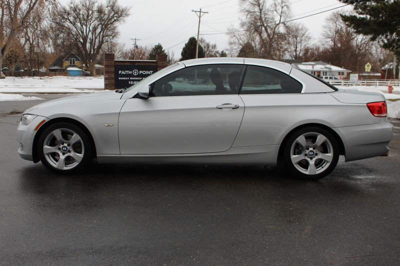 2007 BMW 328i Photos