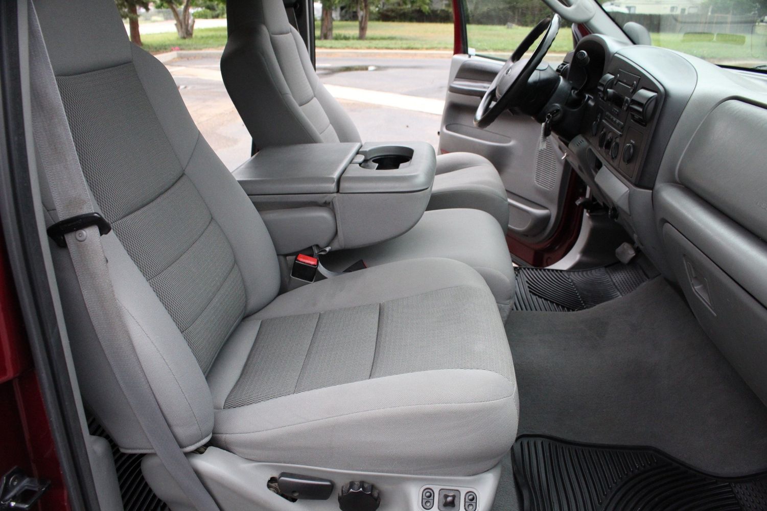2005 Ford F-350 Super Duty XLT | Victory Motors of Colorado