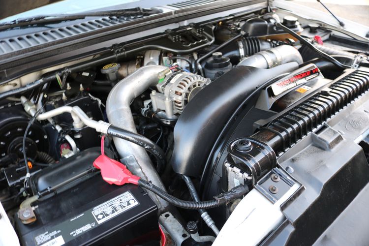 2004 Ford F-250 Super Duty XLT | Victory Motors of Colorado