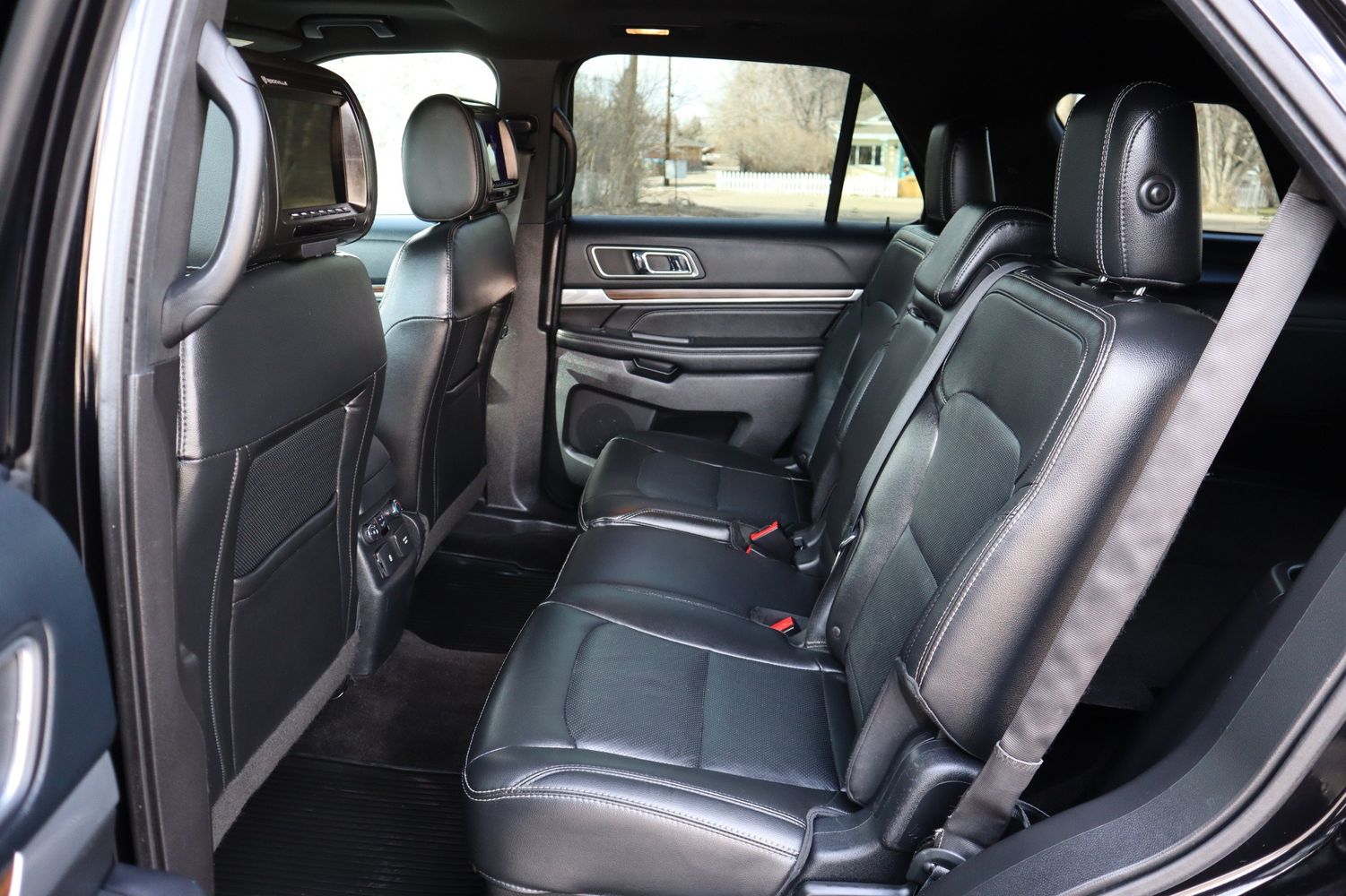 2016 Ford Explorer Limited | Victory Motors of Colorado