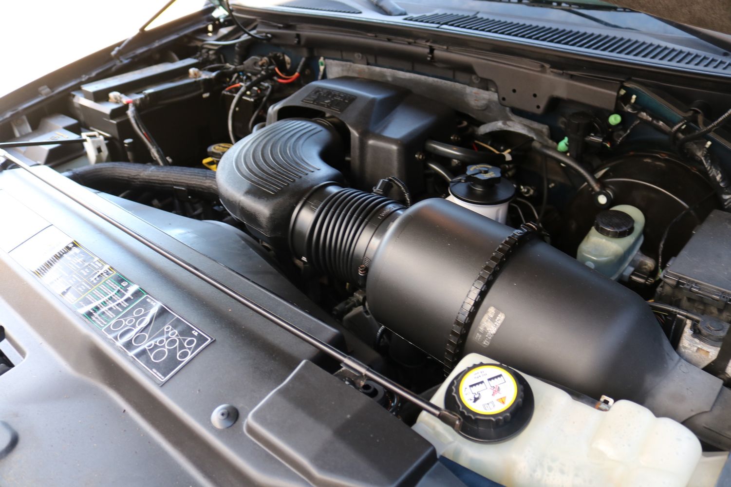 2002 Ford F-150 XLT | Victory Motors of Colorado