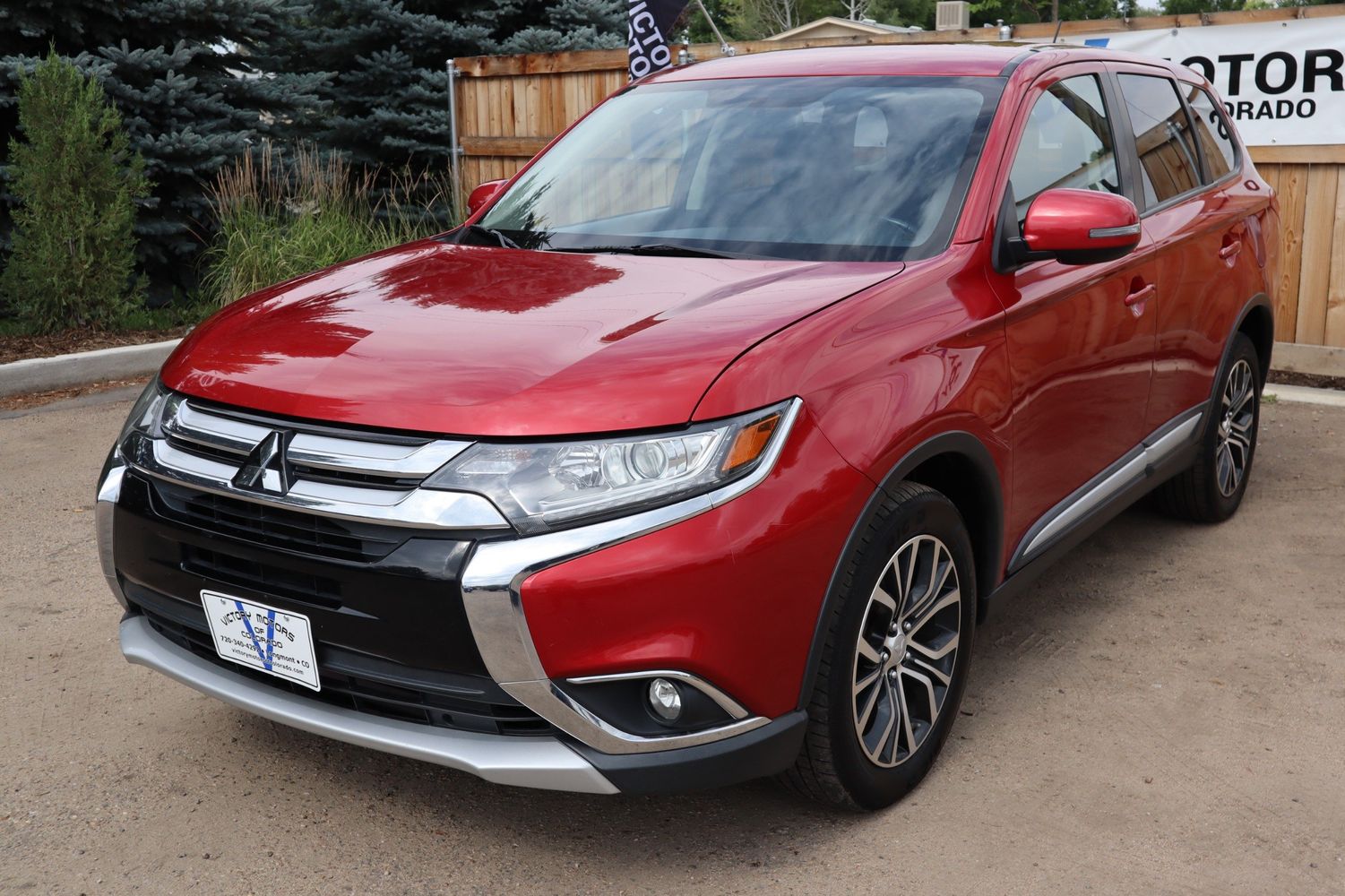 2016 Mitsubishi Outlander SE | Victory Motors of Colorado