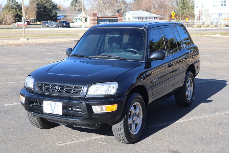 1999 Toyota RAV4 Photos