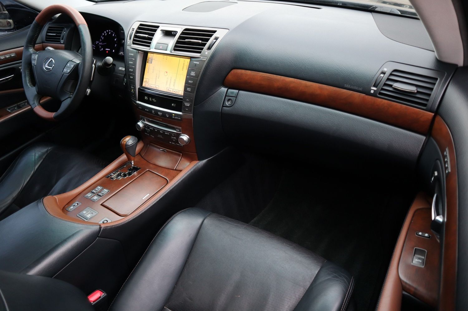 2011 Lexus LS 460 Base | Victory Motors of Colorado
