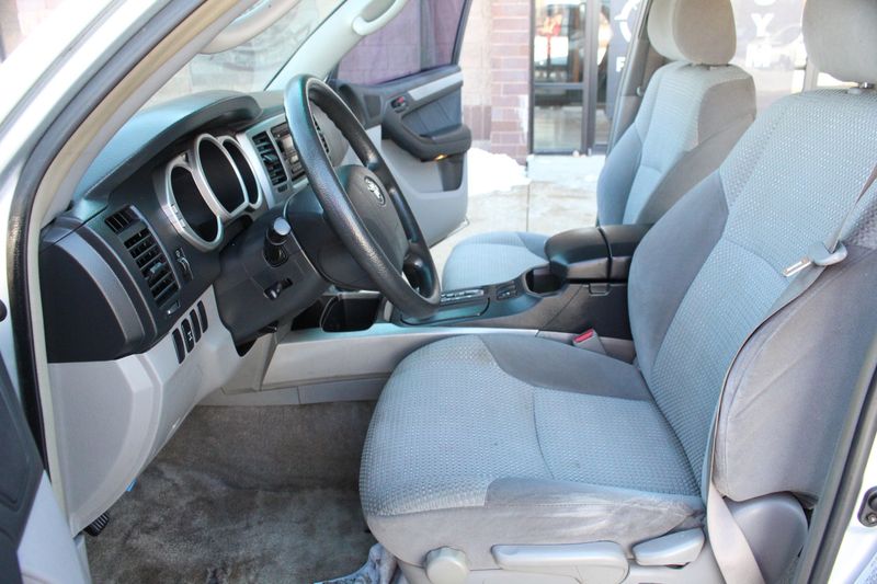 2003 Toyota 4Runner Photos