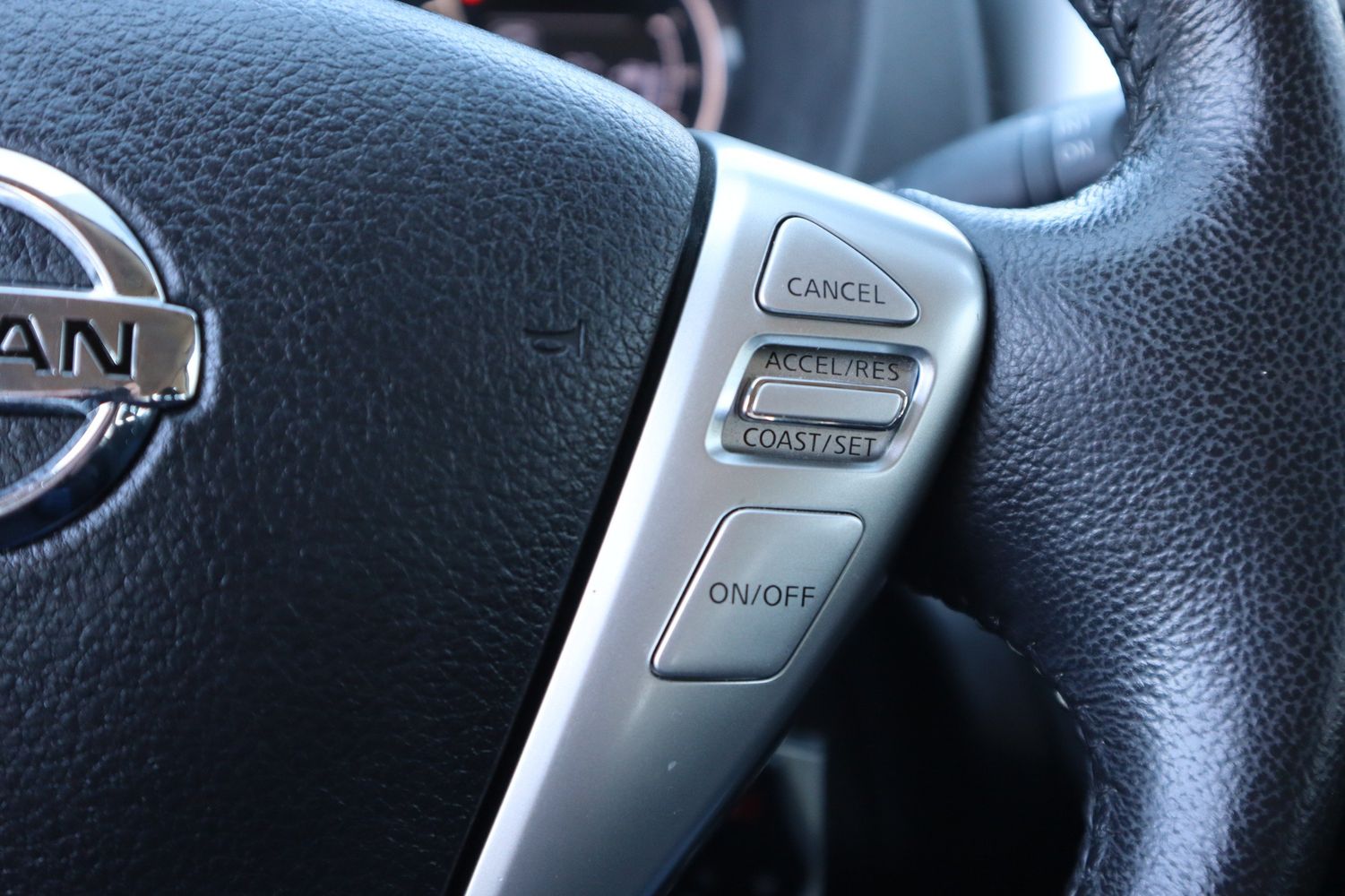 2015 Nissan Versa Note SV | Victory Motors of Colorado