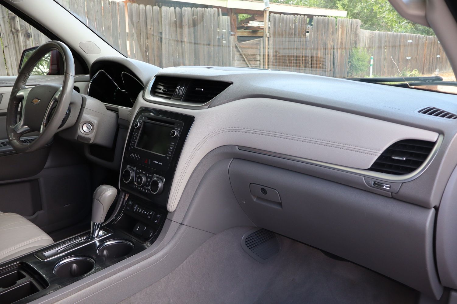 2016 Chevrolet Traverse LT | Victory Motors of Colorado