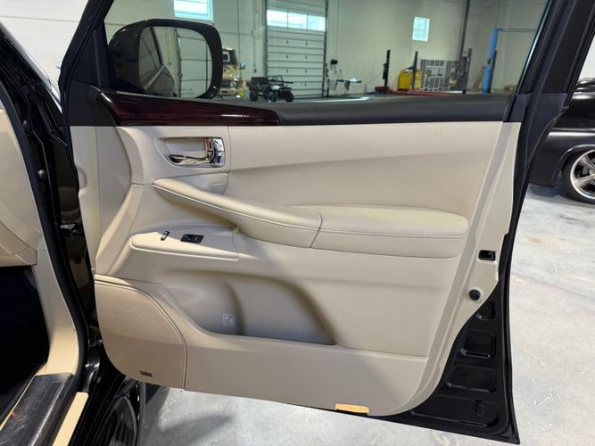 2011 Lexus LX 570 Base | Drake Motorcars