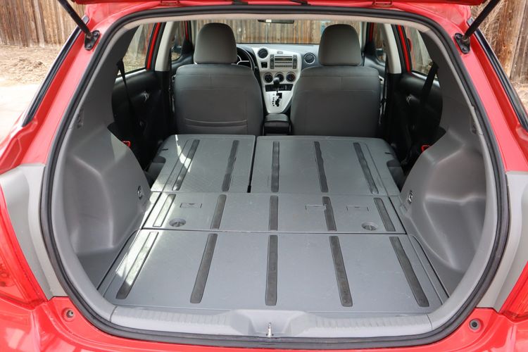 2010 Toyota Matrix Base | Victory Motors of Colorado