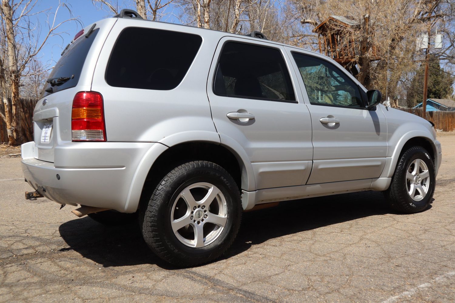 2004 Ford Escape Limited | Victory Motors of Colorado