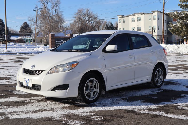 2010 Toyota Matrix Photos