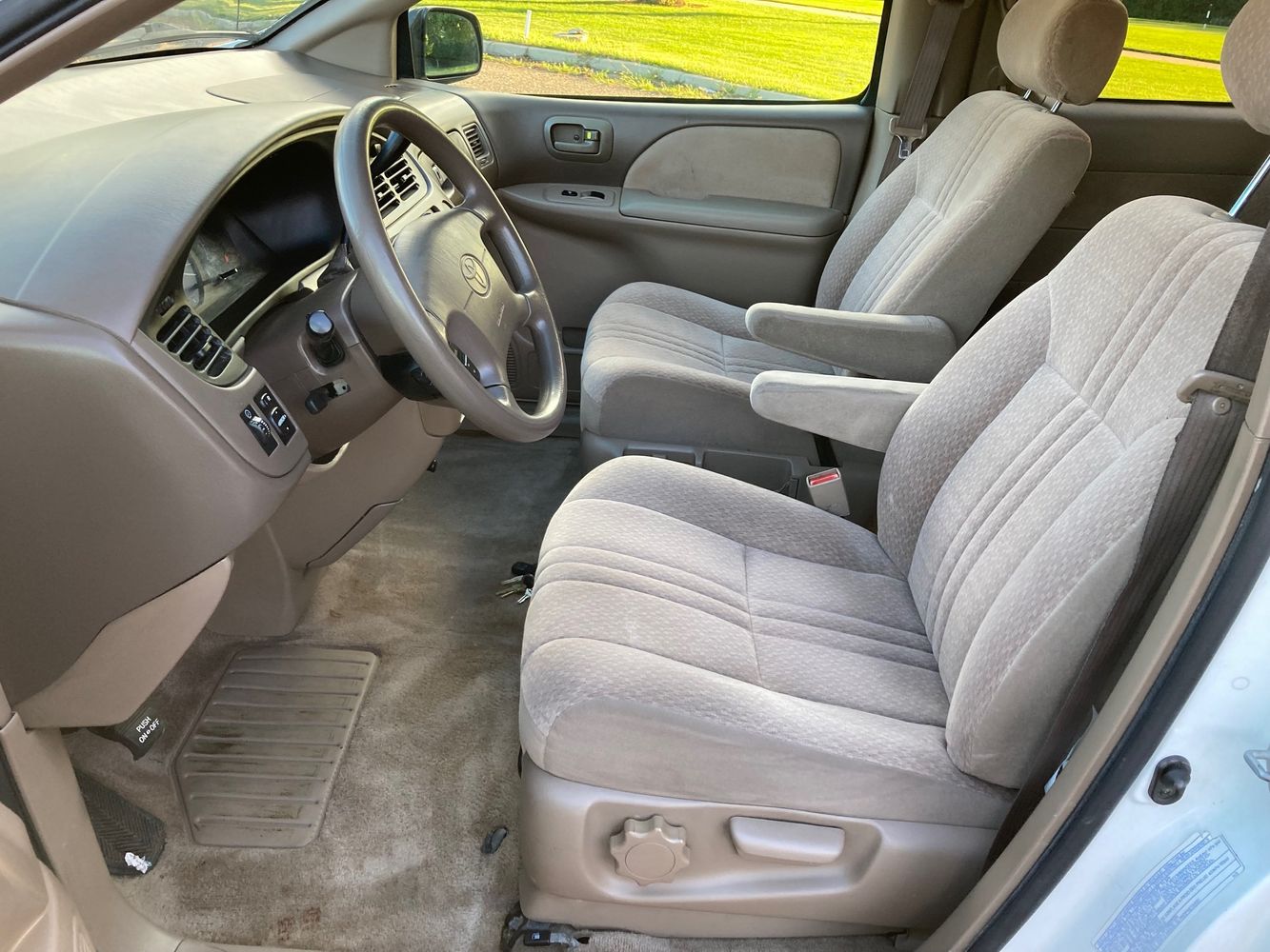 2003 Toyota Sienna CE | TRD Auto Sales LLC