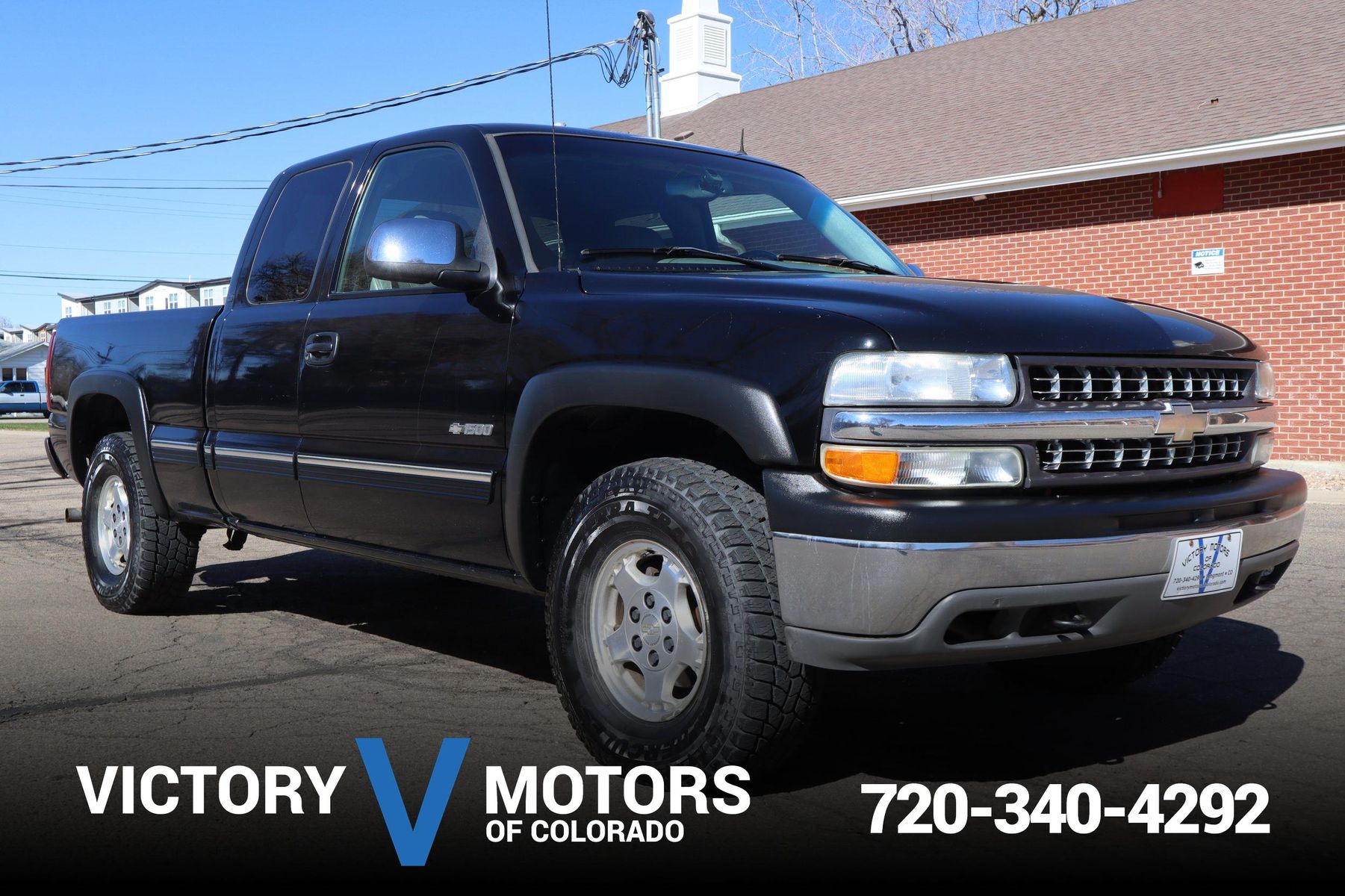 2001 Chevrolet Silverado 1500 LT | Victory Motors of Colorado