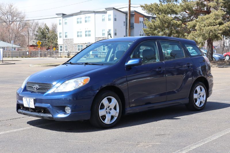 2005 Toyota Matrix Photos