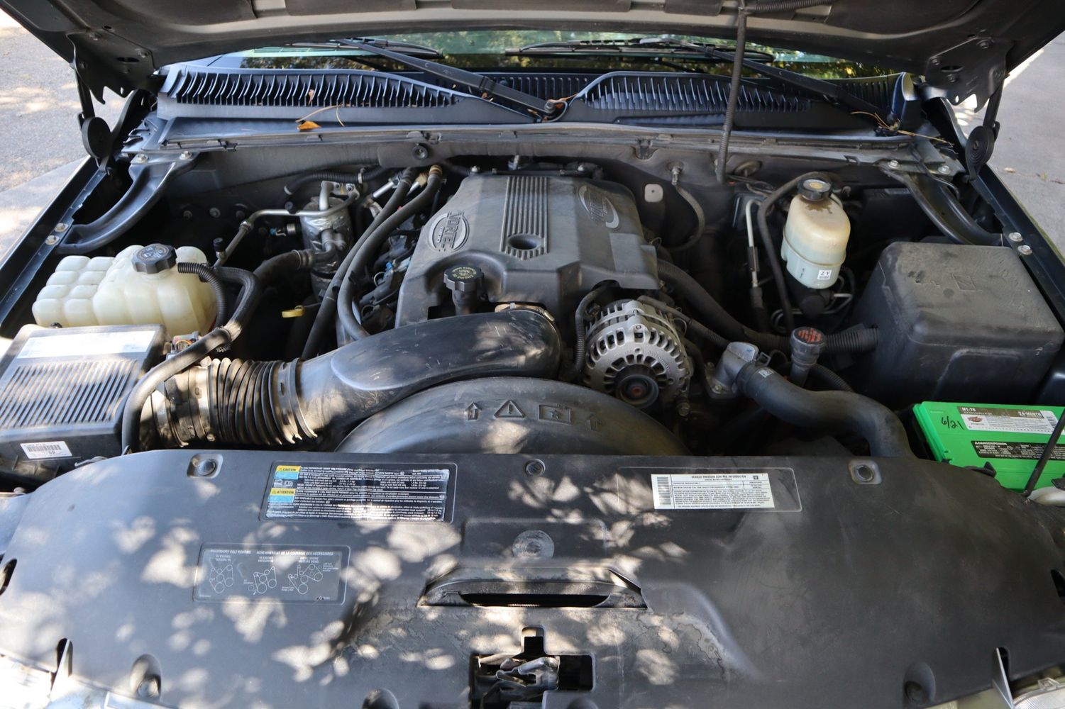 2002 Chevrolet Suburban 2500 LT | Victory Motors of Colorado