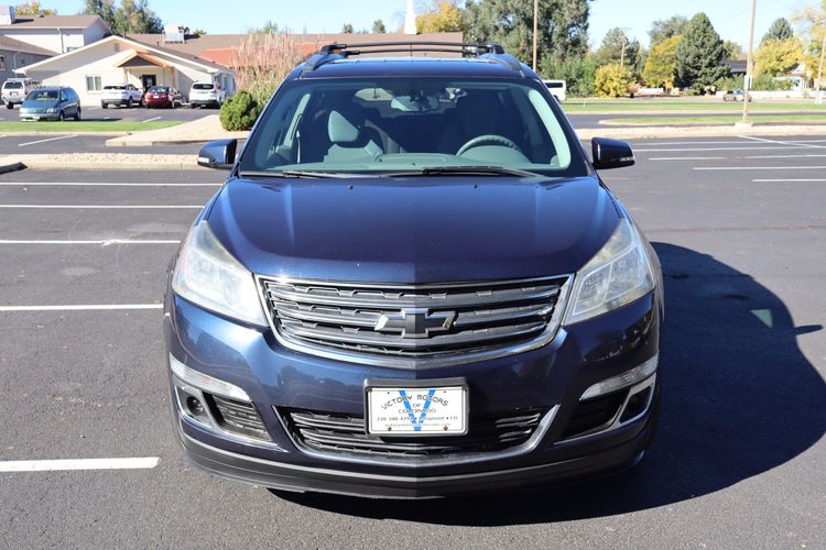 2017 Chevrolet Traverse LT | Victory Motors of Colorado