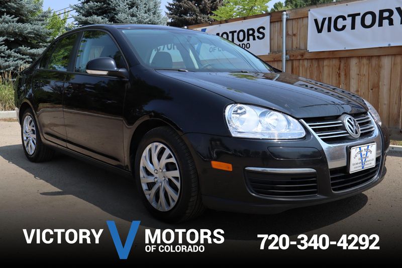 2010 Volkswagen Jetta Photos