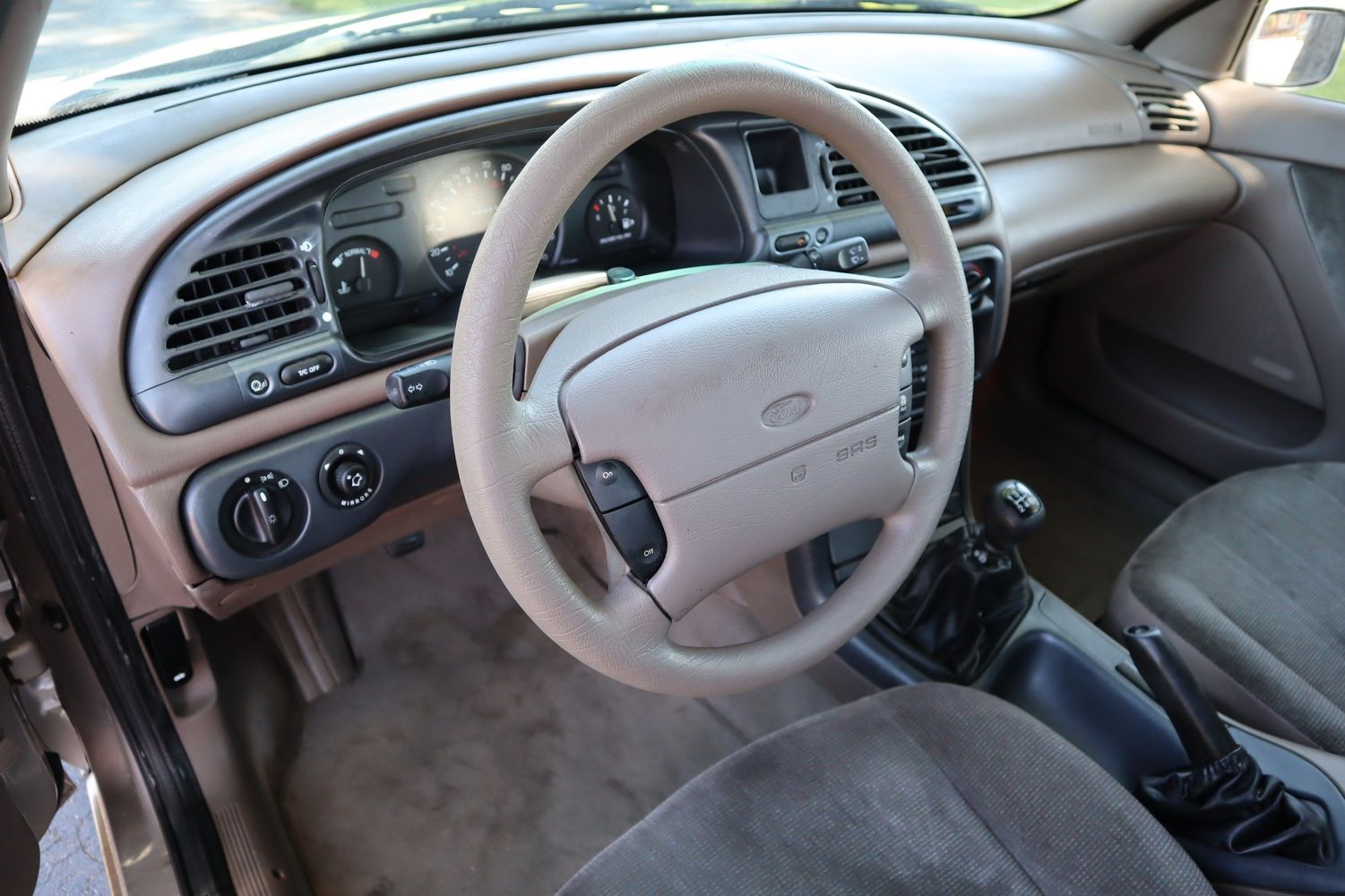 1996 Ford Contour GL | Victory Motors of Colorado
