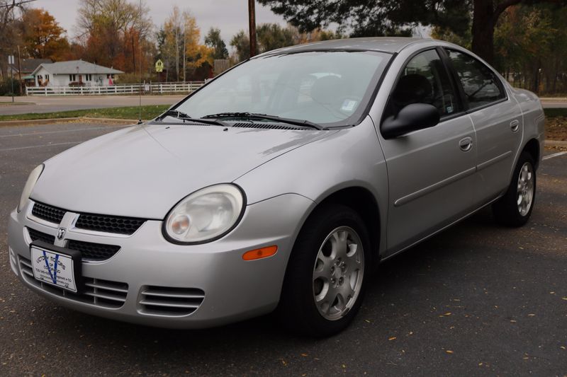 2004 Dodge Neon Photos