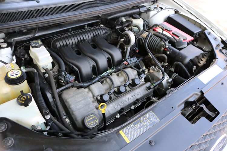 2005 Ford Freestyle SEL | Victory Motors of Colorado