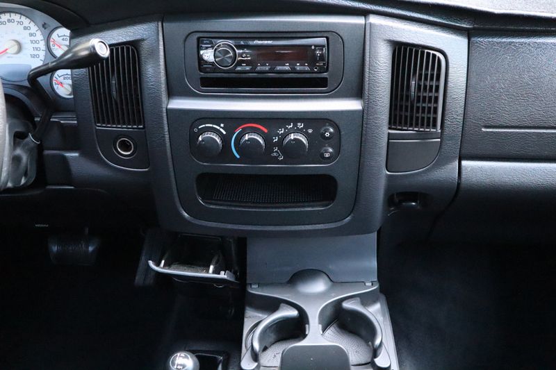 2004 Dodge Ram 2500 Photos