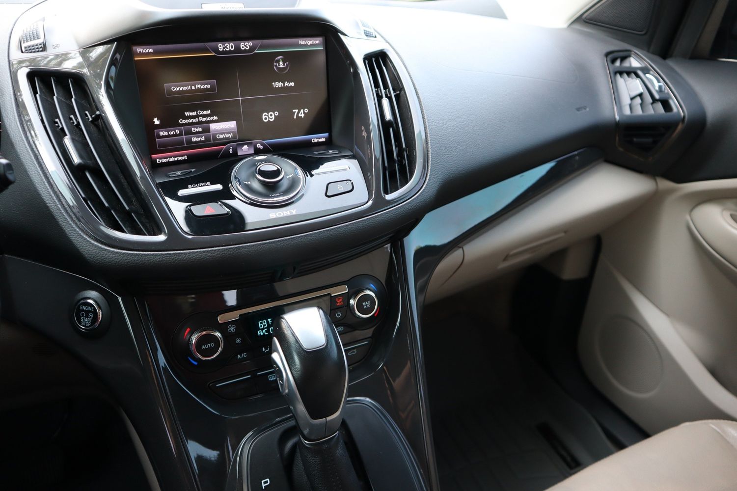 2014 Ford Escape Titanium | Victory Motors of Colorado