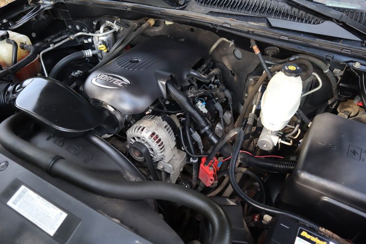 2003 Chevrolet Silverado 2500HD Base | Victory Motors of Colorado