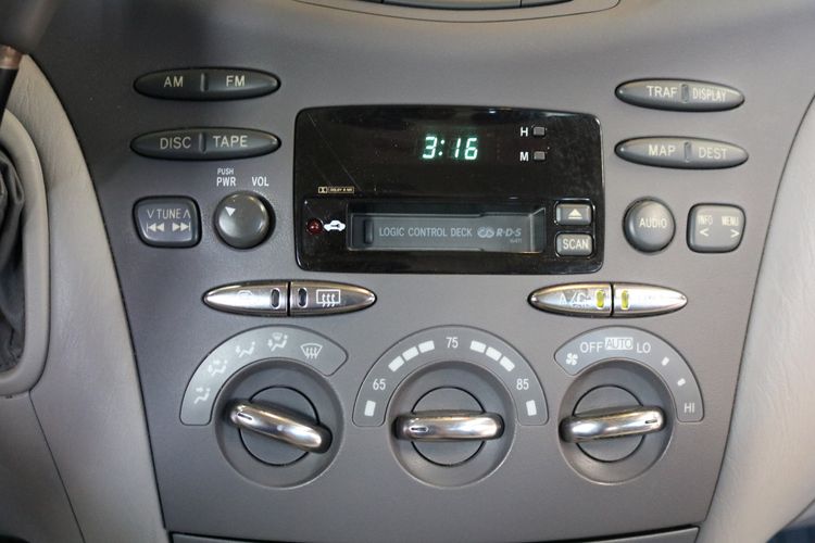 2001 Toyota Prius Base | Victory Motors of Colorado