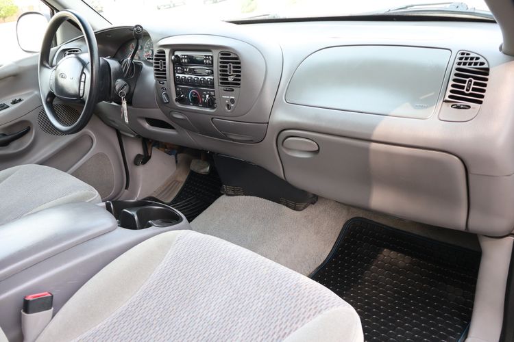 1998 Ford F-150 XLT | Victory Motors of Colorado