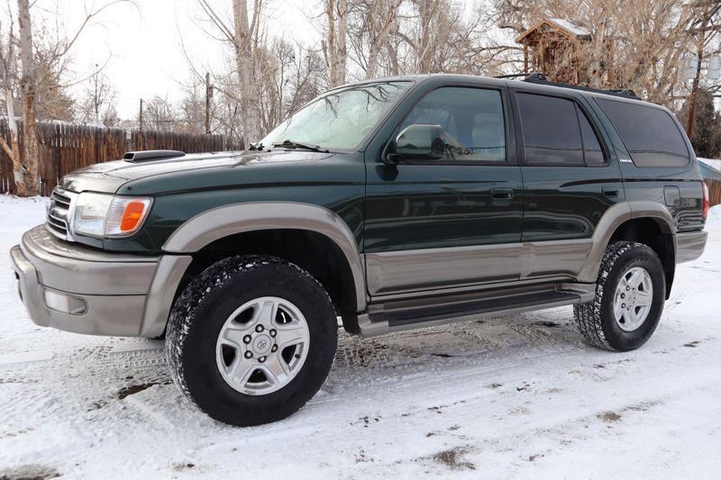 2000 Toyota 4Runner Photos