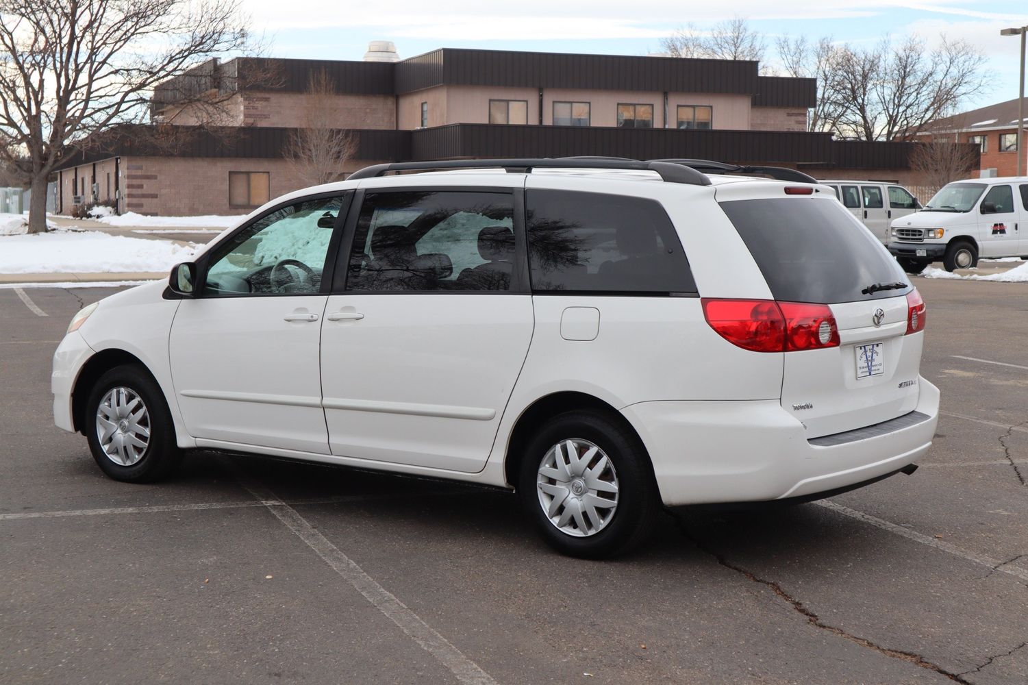 2006 Toyota Sienna LE 7 Passenger | Victory Motors of Colorado