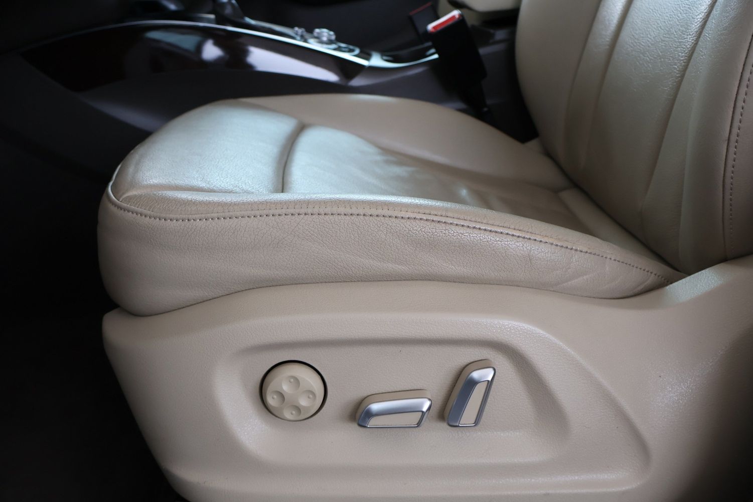 2014 Audi Q5 2.0T quattro Premium Plus | Victory Motors of Colorado