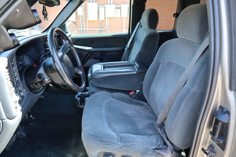 2002 Chevrolet Silverado 2500HD Photos